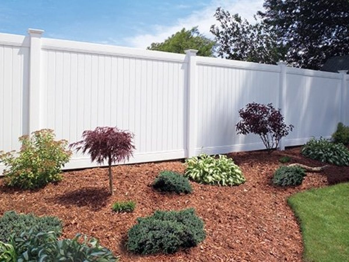 OLDCASTLE ACQUIRES CERTAINTEED FENCING, DECKING, RAILING LINES