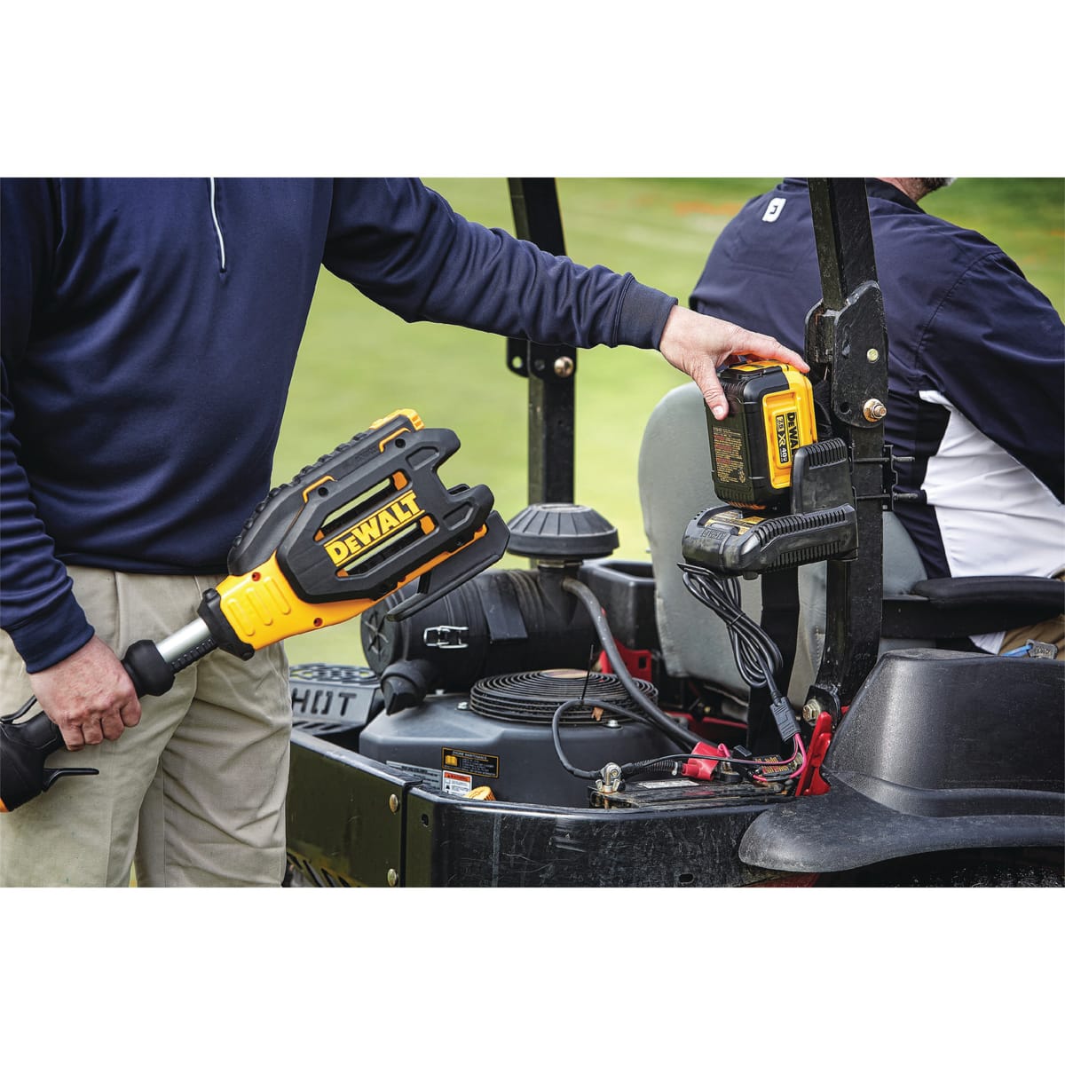 Dewalt’s Mower/Vehicle Charger